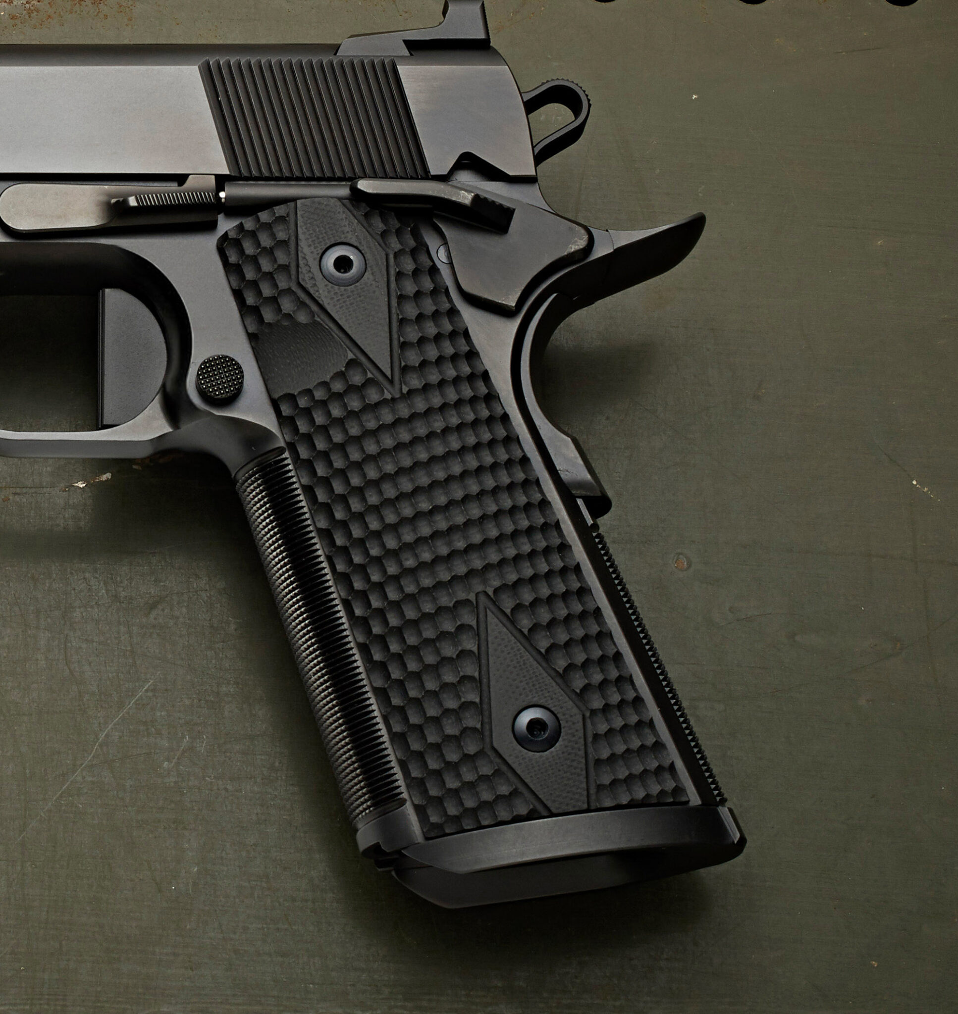 Quantico Double Diamond G10 Grips - Alchemy Custom Weaponry